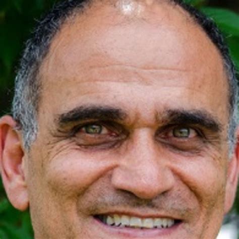 Roger Cornejo Principal Database Analyst Glaxosmithkline London Gsk Sales Department