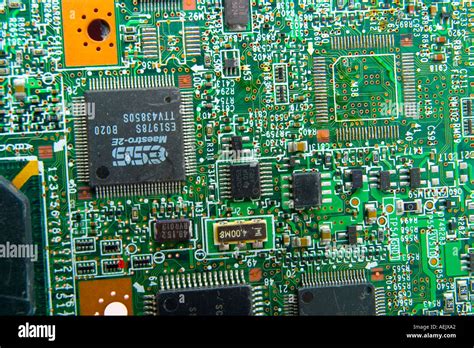 Silicon In Computer Chips