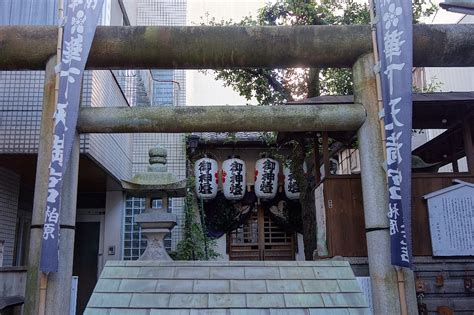 高松市の華下天満宮 レトロな建物を訪ねて