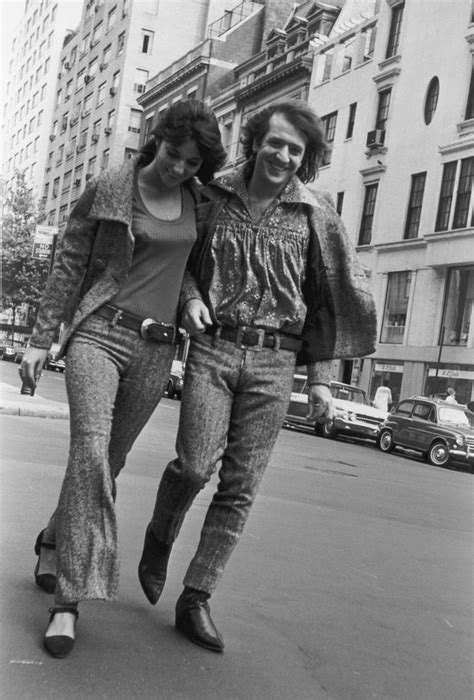 Twixnmix Sonny And Cher Photographed By Jack Robinson In New York City Famous
