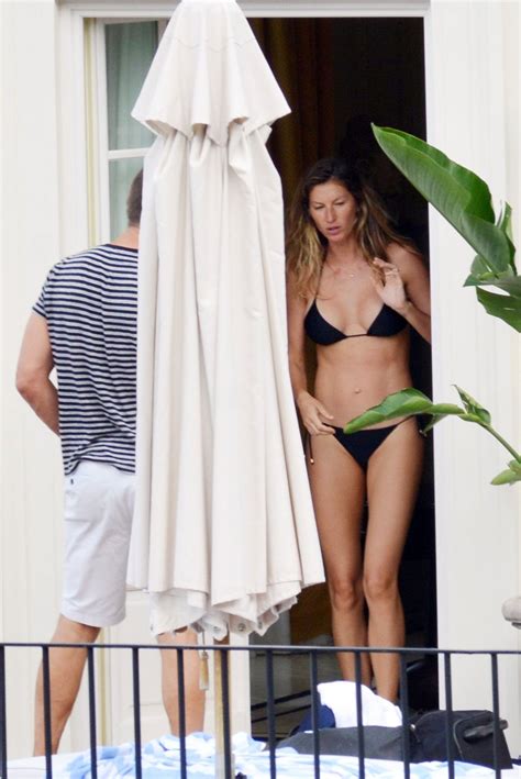Gisele Bundchen Sexy 24 Photos Thefappening