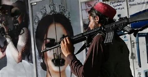 آرایشگران زن برای غلبه بر مشکلات شدید اقتصادی، آرایشگاه‌های زیرزمینی