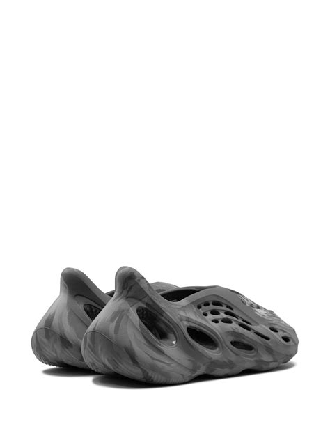 Yeezy Foam Runner Cut Out Sneakers In Carbon Modesens