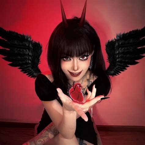 Isumi Isumi Snapchat Spotlight