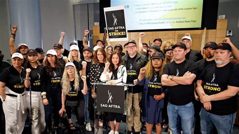 Residuals And Artificial Intelligence The Focus On New York Picket Line