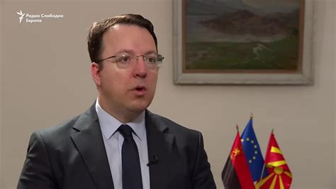 Николоски Власта се задолжува но парите одат во дупка