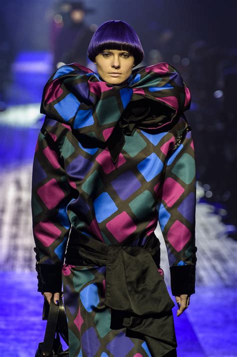 Examining Fashions Complicated Relationship With The Bowl Cut