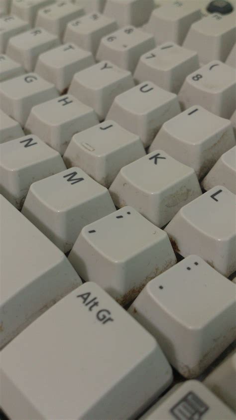 old keyboard with rust
