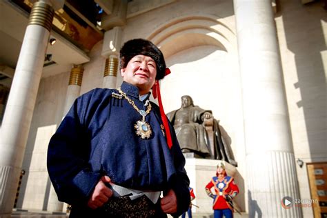 Олимпийн аварга Н Түвшинбаярыг 5 12 жилийн хорих ялтай зүйл ангиар зүйлчилж өгөх хүсэлт гаргажээ