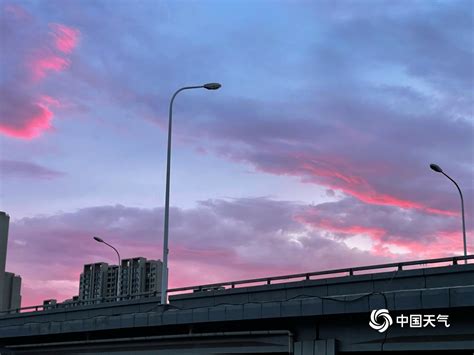 唯美浪漫北京粉紫晚霞装扮天空 图片频道