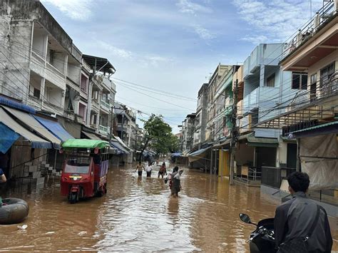Shan တာချီလိတ်တွင် ရေပြန်ကျပြီးနောက် ရွံ့နွံများ ကိုယ်တိုင်ရှင်းထုတ်နေရ စိုင်းဟန်လင်း၊ ၂၀၂၅
