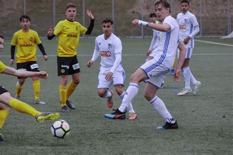 Fcl U 16 Vergibt Sieg Gegen Yb