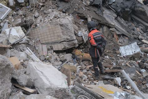 Ракетна атака на Дніпро забрала життя 40 людей 75 поранено фото