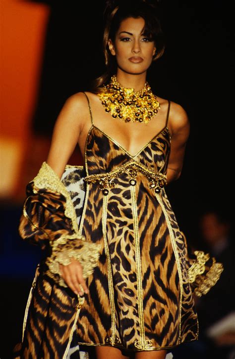 Yasmeen Ghauri Atelier Versace Springsummer 1992 Fashion Runway