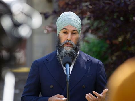Jagmeet Singh Responds To Heckling By Calling The Man Homophobic