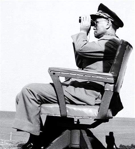 蒋介石为何喜欢越级指挥，蒋纬国作过解释，但无法让人信服 搜狐大视野 搜狐新闻