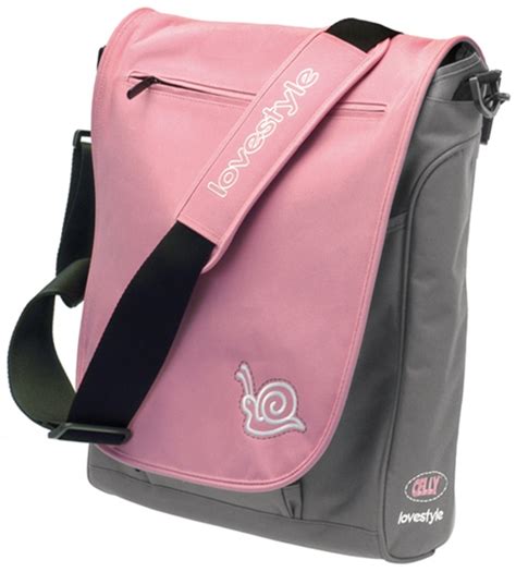 شنط لاب توب بناتي رائعةياريت تعجبكم عالم الكمبيوتر