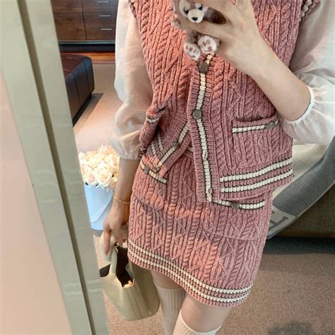 코디세트블라우스브이넥 조끼니트 미니스커트 세트 M36170e