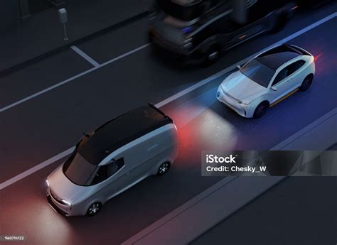 화이트 Suv 자동차 충돌을 피하기 위해 제동 비상 스포츠 유틸리티 자동차에 대한 스톡 사진 및 기타 이미지 스포츠 유틸리티 자동차 전기 연료 및 전력 생산 3d