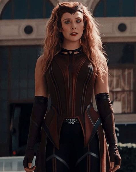 Scarlet Witch Wanda Maximoff Fan Art Sexy