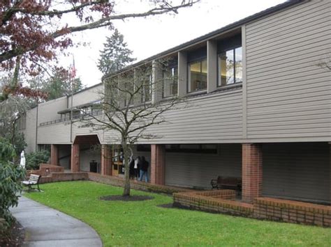 Lake Oswego Public Library Updated October 2024 34 Photos And 23 Reviews 706 4th St Lake