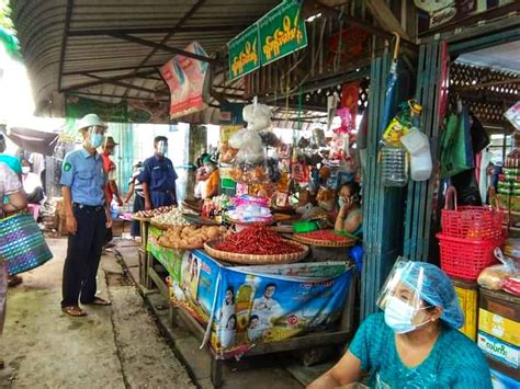 ကျုံပျော် မြို့မဈေးအတွင်းရှိ စျေးရောင်း ဈေးဝယ်သူများတွင် Mask တပ်ဆင်ခြင