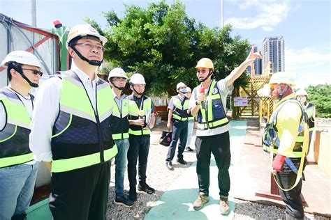 張市長視察「機場捷運a7站區開發案區外道路新闢工程」防墜措施 期勉再獲金安獎肯定