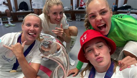 Beth Mead And Rachel Daly Artofit