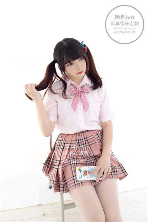 森萝财团写真 無料001 Jk格子裙 古川kagura 微图坊