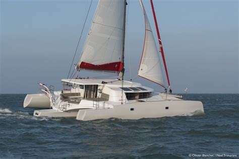 Trimarans