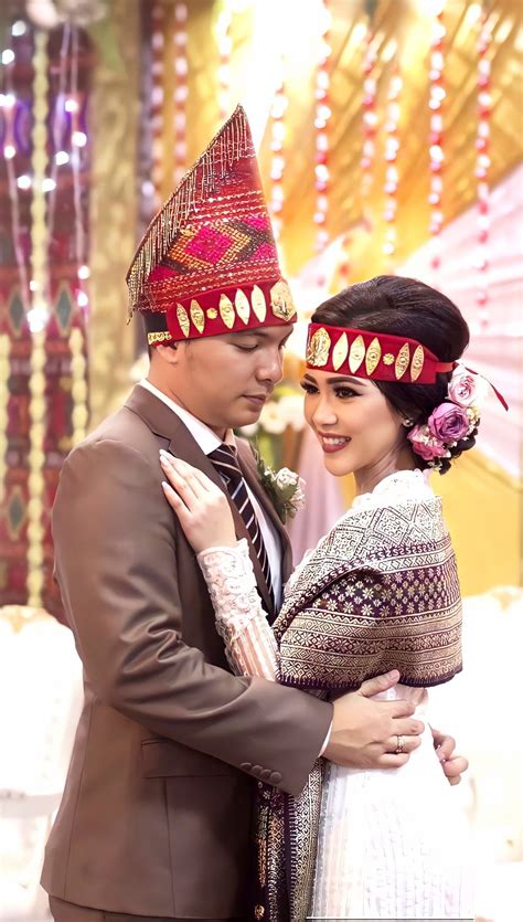 Pernikahan Adat Batak Di Mulia Raja Artofit