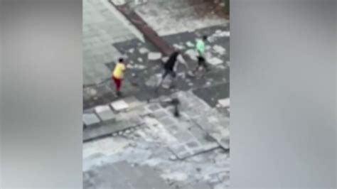 Задържаха мъж заради агресия срещу деца в София ВИДЕО Nova