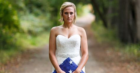 მისი საქმრო ქორწინებამდე ერთი წლით ადრე გარდაიცვალა მაგრამ გოგონამ გადაწყვიტა არ გაეუქმებინა