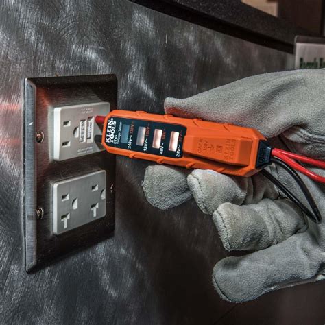 Klein Tools Our Et45 Electronic Ac Dc Voltage Tester