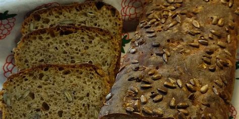 Kvásková Tmavá Cihla Se Semínky Fotografie Receptu Toprecepty Cz