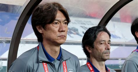 [is 상암] 킥오프 48초 만에 터진 홍명보 감독 향한 야유…11분엔 열띤 ‘투혼 구호