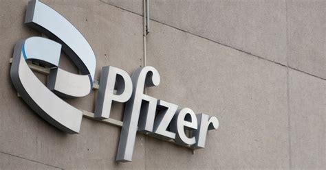 Pfizer And Astrazeneca Announce New Investments Of Nearly 1 Billion In France Reuters