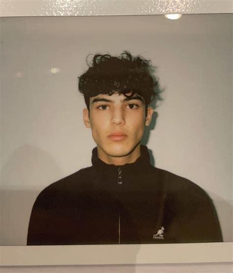 Tom Ali Model Toms Quick