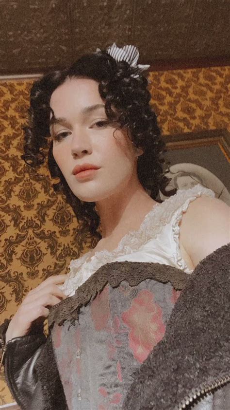 Evelyn Claire On Twitter Ill Show You My Ankles For A Nickel