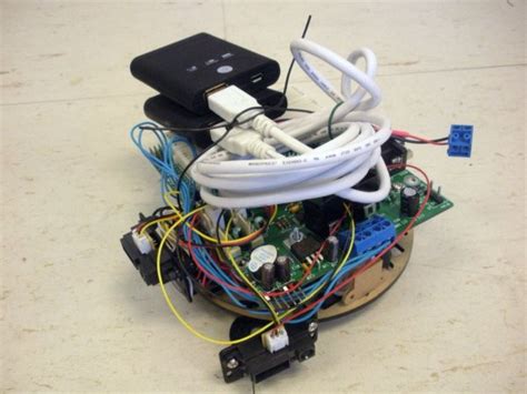 Anti Collision Wall Hugging Robot
