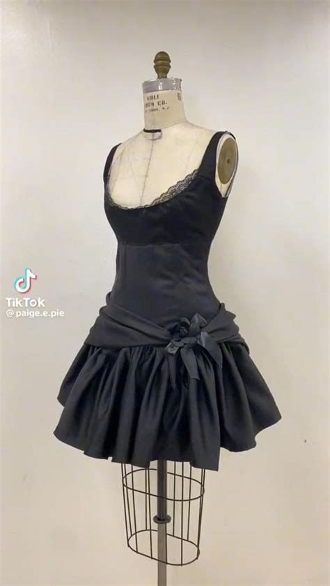 Pin By Sere On Pines Creados Por Vos Fancy Outfits Fashion Design Classes Fashion Inspo