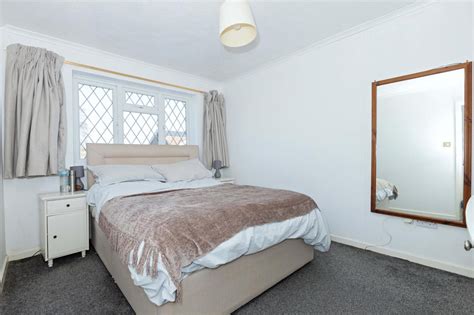 Woodpecker Way Worthing Robert Luff Co