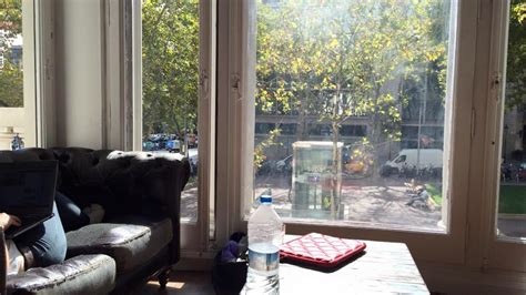 하늘과 바람과 별과 시 사랑은 결합하고 이별은 부순다 그러나 이별은 사랑의 반대말이 아니다 이별은 사랑을 부숨으로써 사랑의 생생함을 극대화한다 절망이 행복을