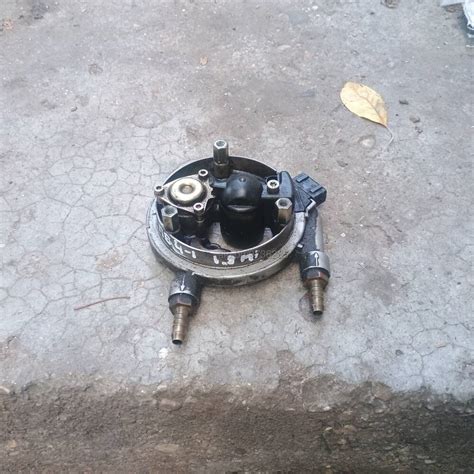 Моно инжекцион Горна Част С Дюза За Фолксваген Пасат Б3 Б4 1 8Ми Vw