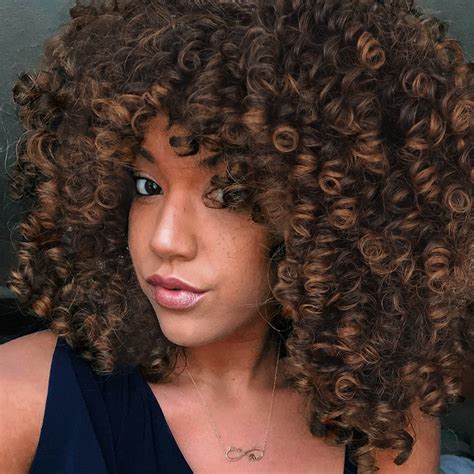 Get Ready To Shine With Shoulder Length Curly Hair With Highlights A