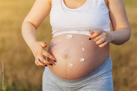 Pregnant Belly 9 Months