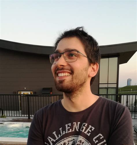 About Vitor Cerqueira Medium