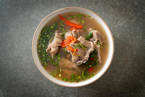 Sopa Picante De Espinazo De Cerdo Picada O Sopa De Leng Picante 3815236