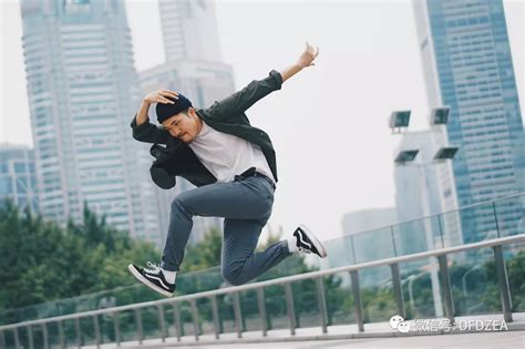 如何判断自己适合学什么样的舞 齐舞