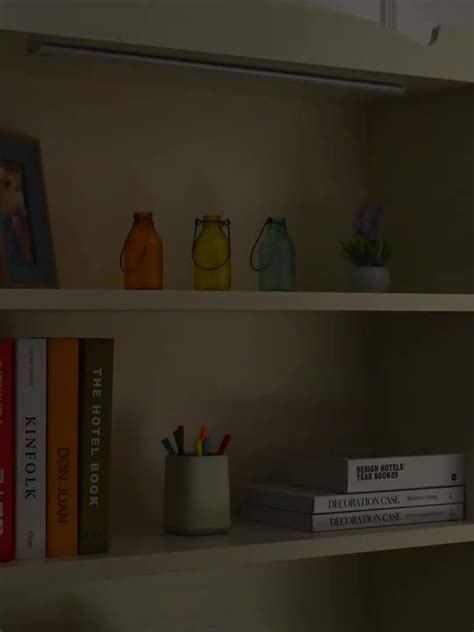 ห้องนอนไฟกลางคืน Motion Sensor ไฟไร้สาย Usb ภายใต้คณะรัฐมนตรีแสงสำหรับตู้ครัวห้องนอนตู้เสื้อผ้า